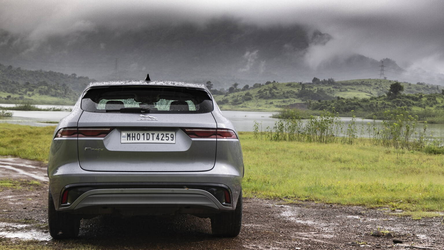 Jaguar F Pace - Daytona Exotics